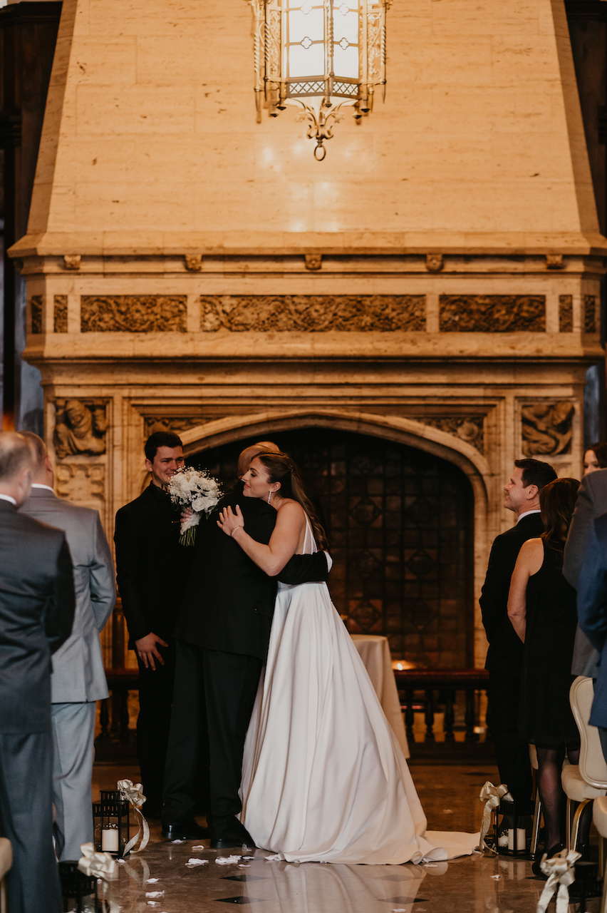 Madi + Adam’s Indianapolis Wedding | marissaraephotography.com